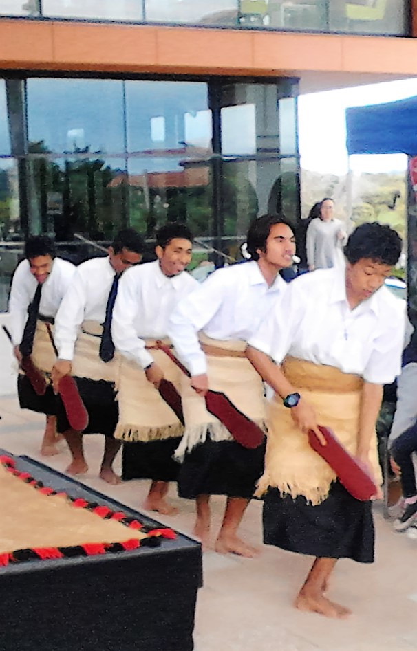 Massey marks Tongan language week with music, speeches and feasting ...